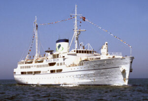 Hospital Ships - Mercy Ships Canada